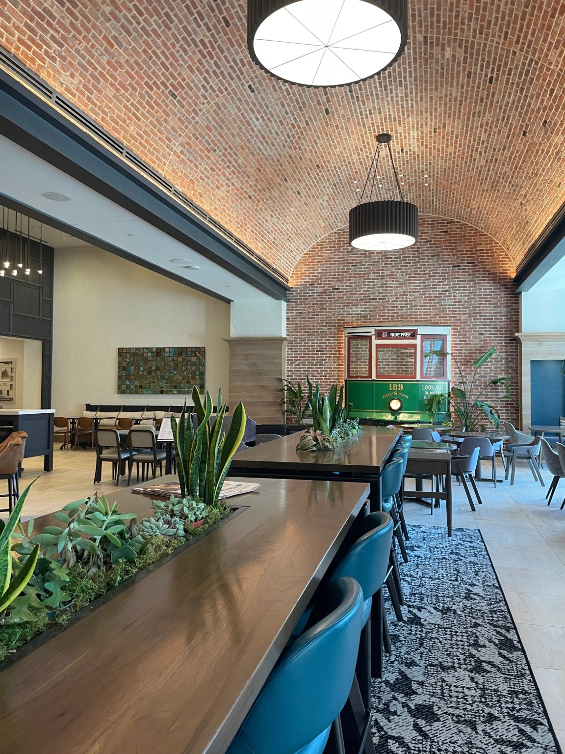 72 Hours in Dallas, Texas - The Pink Chickadee